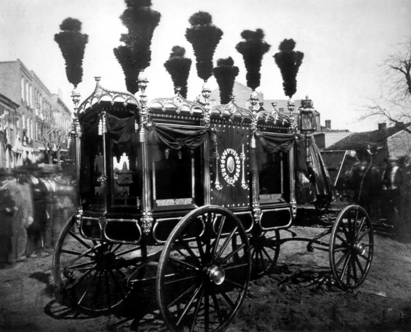 1865-LincolnFuneralCar – The Civil War Months